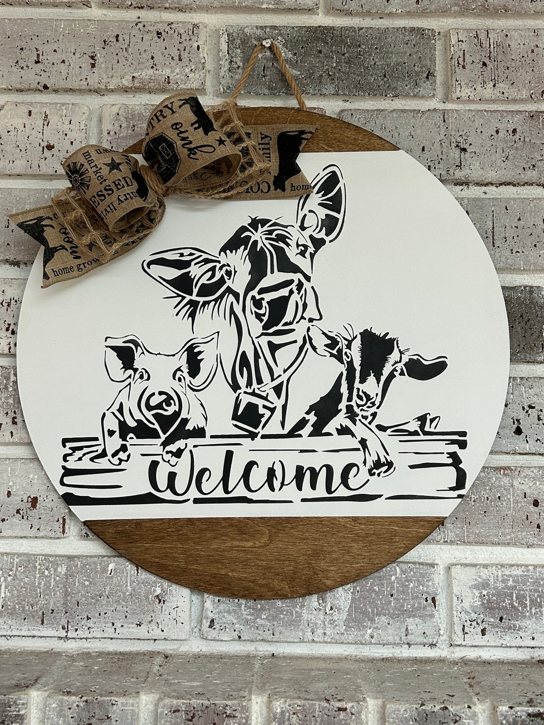 Round Welcome Sign/ Farm Animals Decor/ Painted Round Door Hanger ...