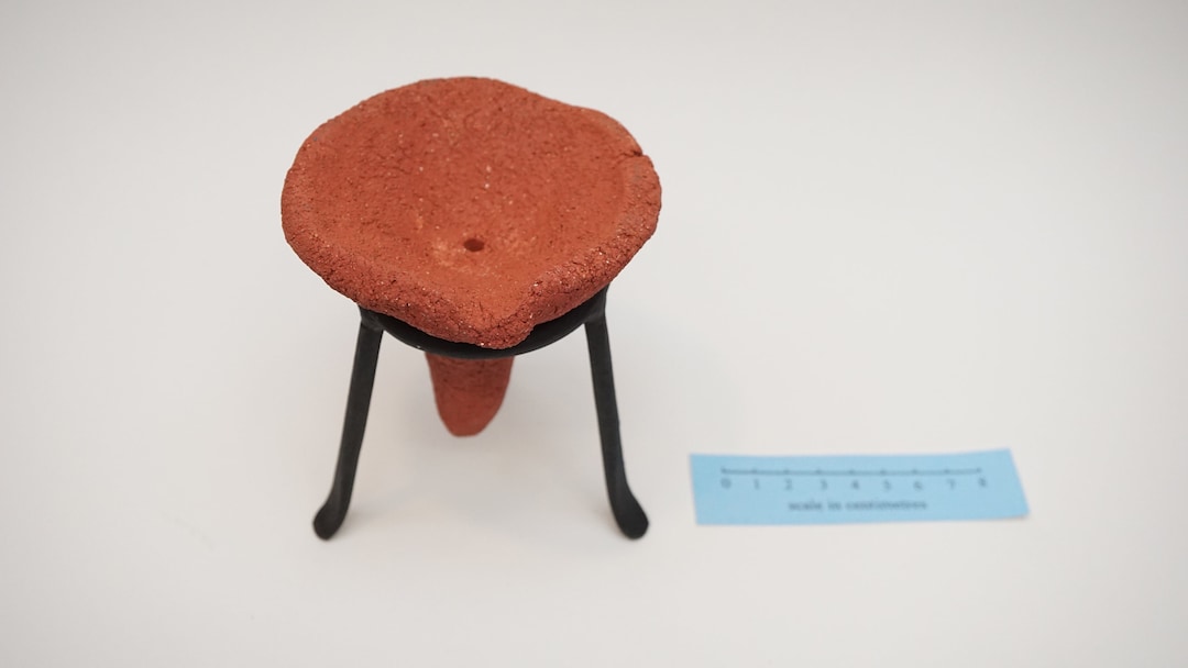 Medieval Tripod Mounted Pottery Cresset Oil Lamp Daegrad Tools ...