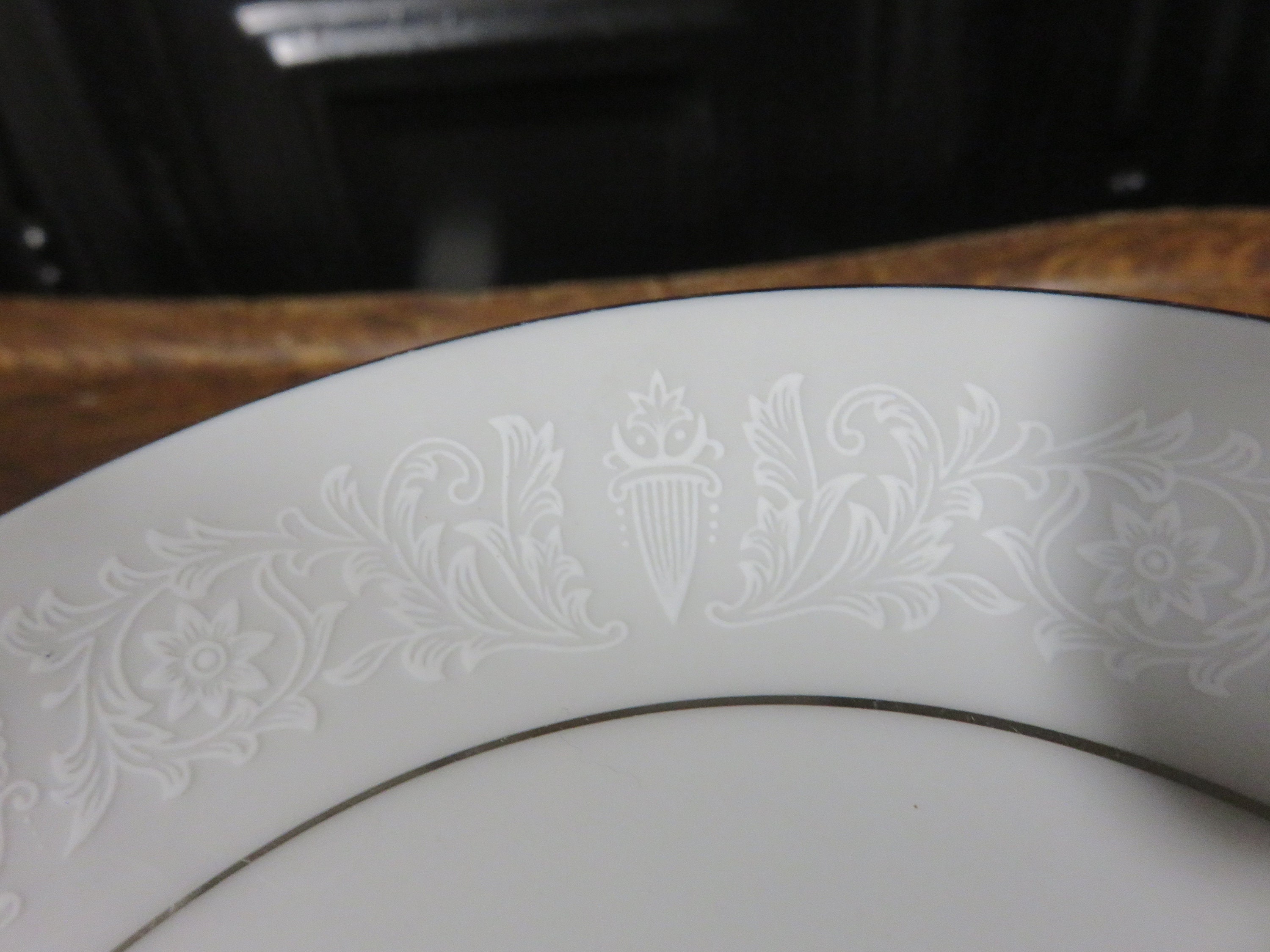 Classic Vintage lovelace by Crown Victoria Complete Service for Five ...