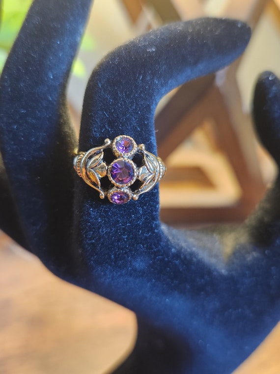 Beautiful Vintage Avon Ring - Etsy