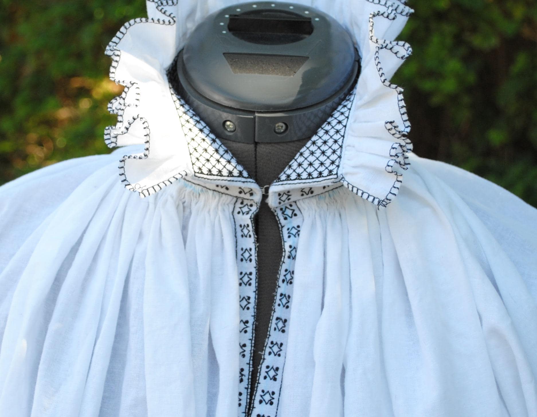 Machine Blackwork Designs for Renaissance Collar & Cuffs - 1530 Lady in ...