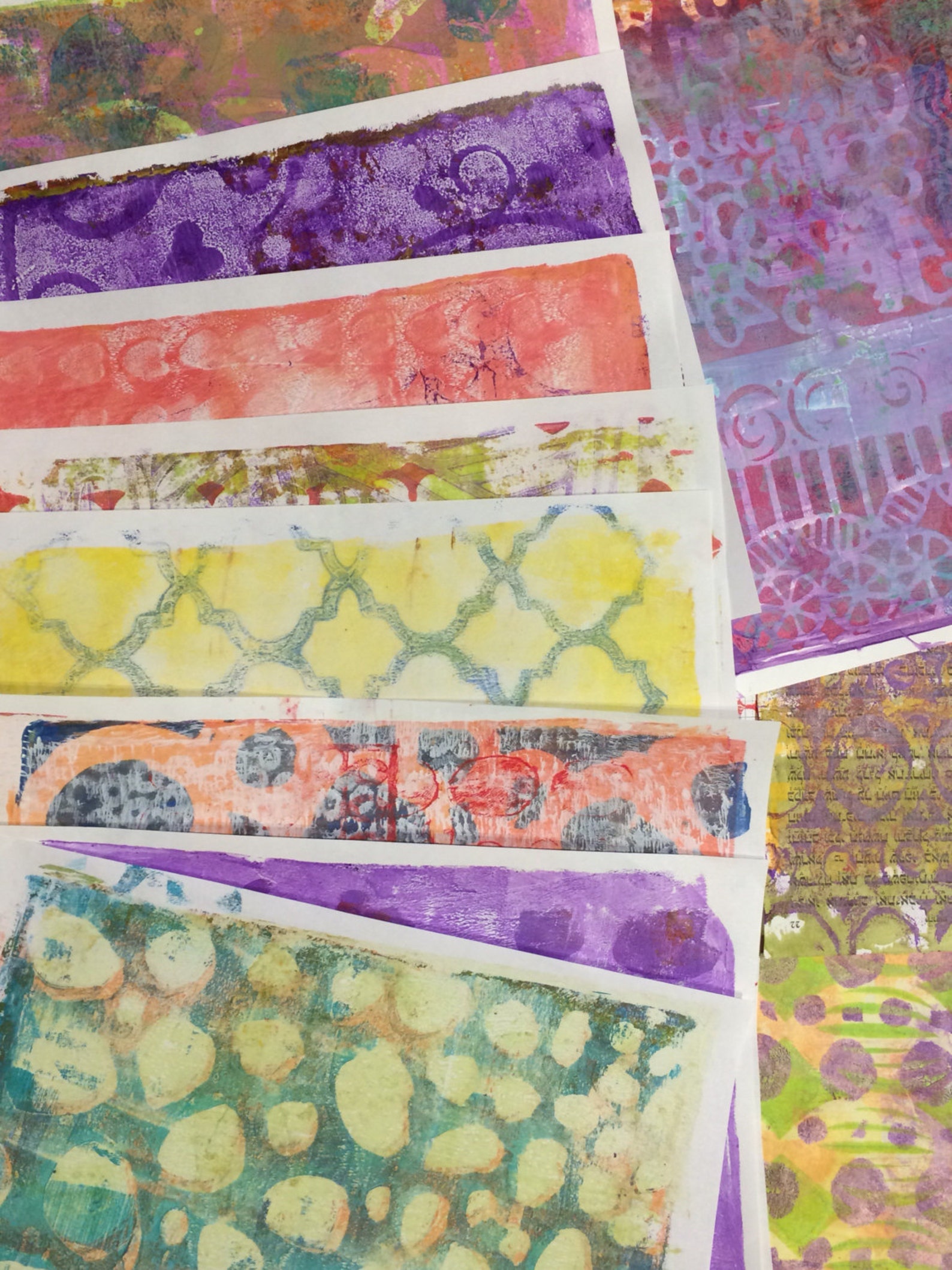 Mixed Media Collage Paper Kits Round Stickers Decorated Papers Hand ...