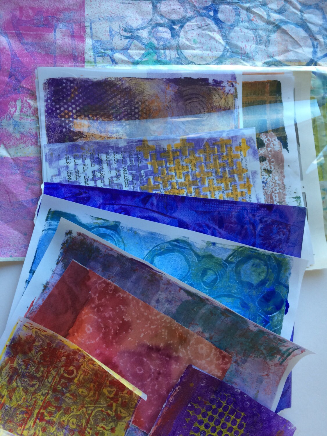 Mixed Media Collage Paper Kits Round Stickers Decorated Papers Hand ...