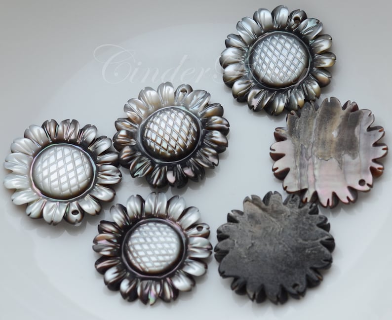 Exquisite Natural Black Shell Sun Flowers,24 Mm Hand Carved Black ...