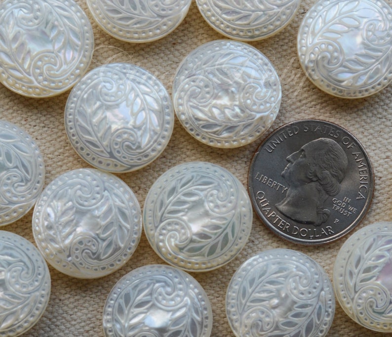 Hand Carved MOP Floral Leaves Pendants 20 Mm Conch Vintage - Etsy