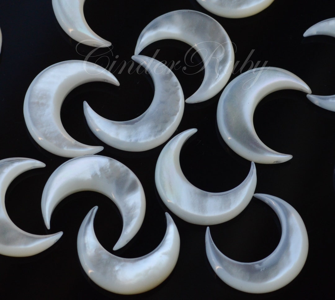 20 Mm White MOP Crescent Moon Beads, White Shell Horn Beads, Set of 2 ...
