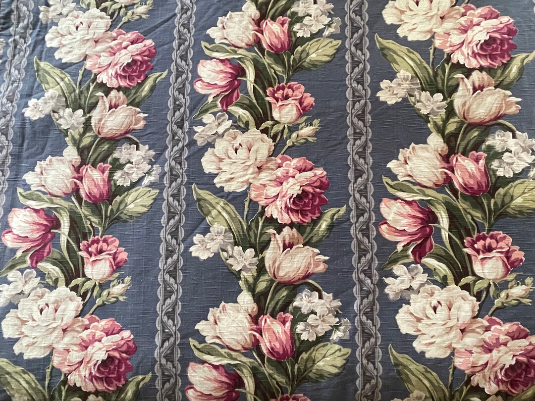 Cabbage Roses Bedspread Vintage Cottagecore Striped Fabric Twin Size - Etsy
