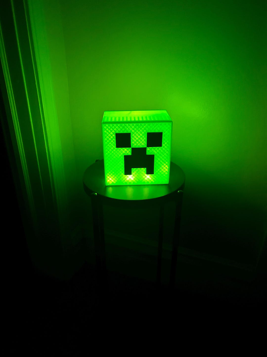 3D Printed Minecraft Creeper Head Light – Customizable Sizes, Battery ...