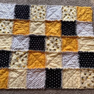 Baby Rag Quilt - Bee Theme - Etsy