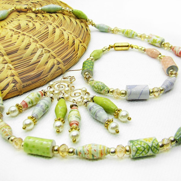 Paper Bead Necklace - Etsy