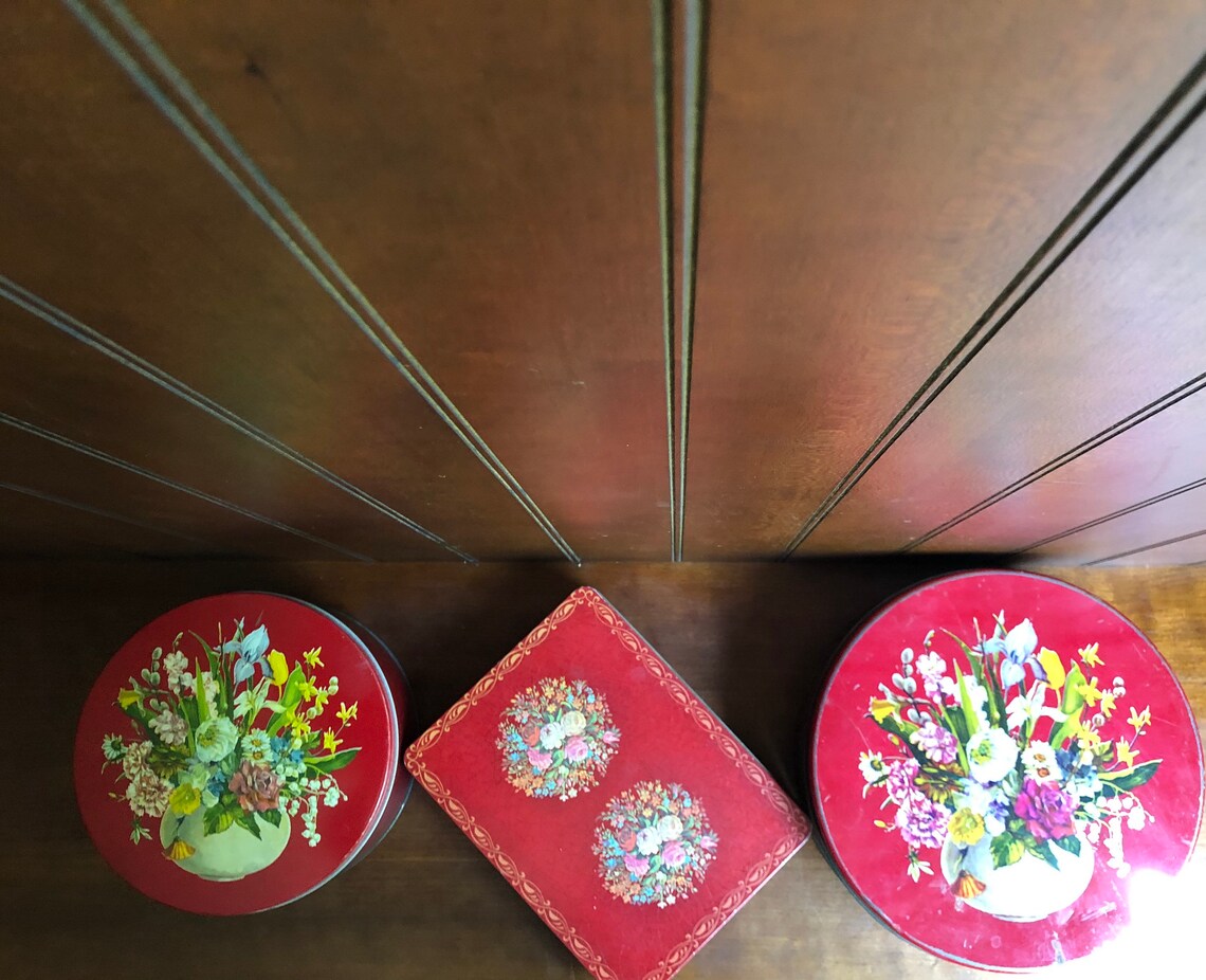 Vintage Red Floral Tins Collection of 3 Vintage Tins Farmhouse - Etsy