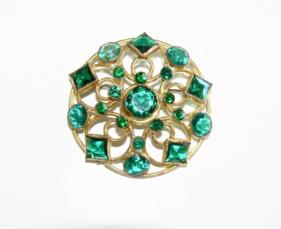 Lavish Bright Gold Edwardian Era Circular Brooch with… - Gem