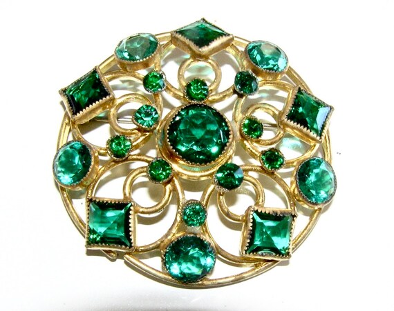 Lavish Bright Gold Edwardian Era Circular Brooch with… - Gem