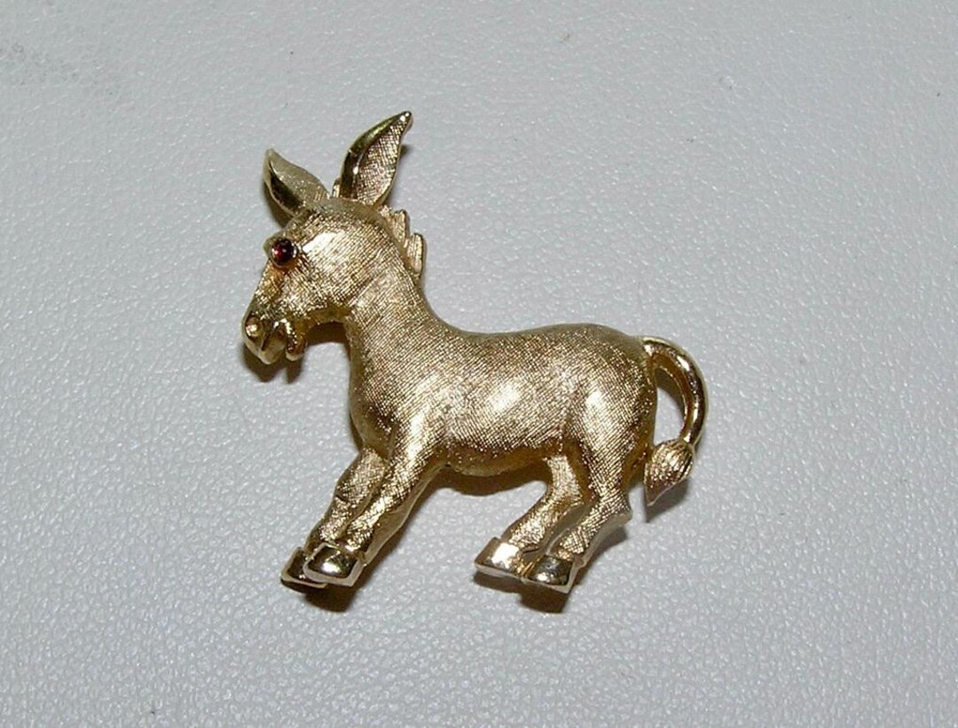 Crown TRIFARI Cute Little Gold Tone Donkey Pin/brooch - Etsy