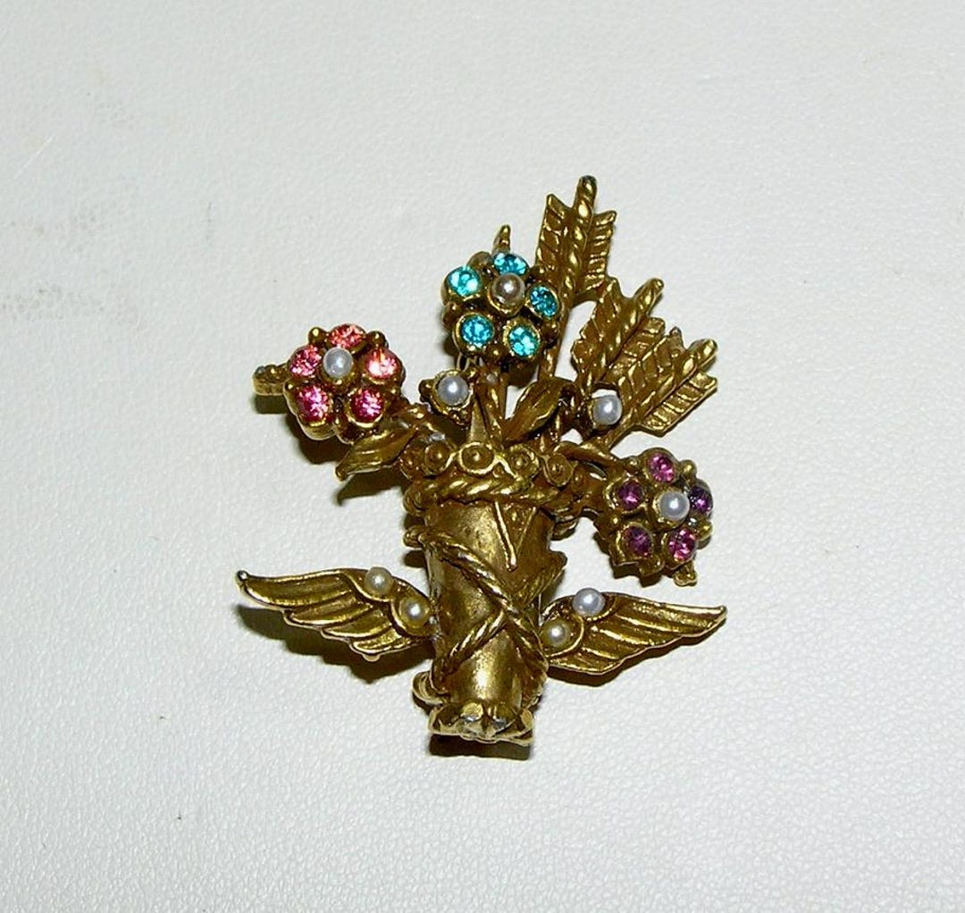 RARE Vintage CORO Brooch Quiver With Arrows, Flowers, Wings, Ropes ...