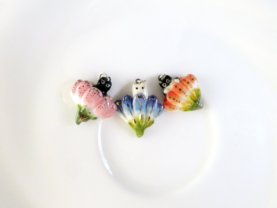 Cat in Flower Necklace | Ceramic Pendant | Cat Lover Gift | Cottagecore ...
