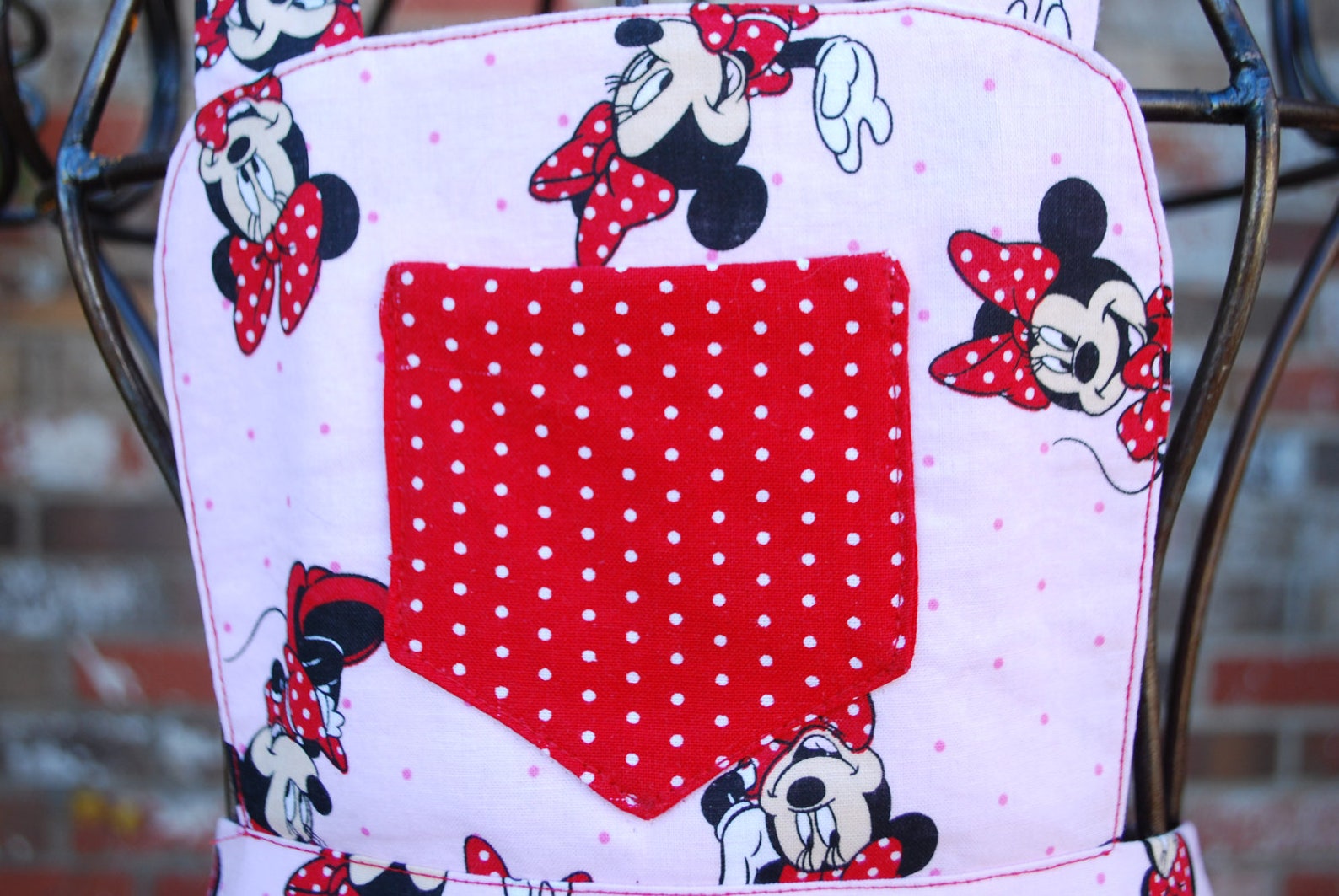 MINNIE MOUSE APRON - Etsy