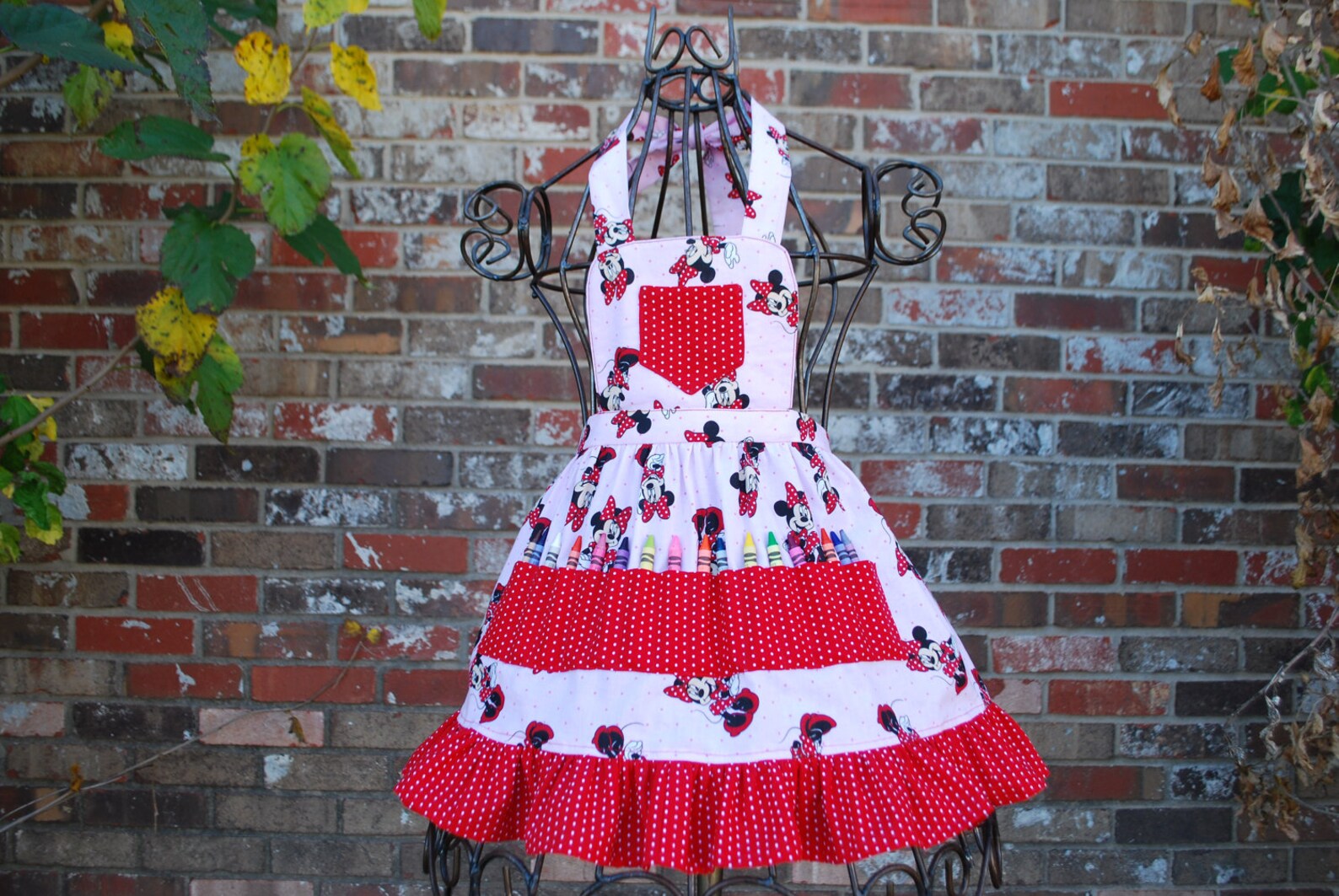 MINNIE MOUSE APRON - Etsy