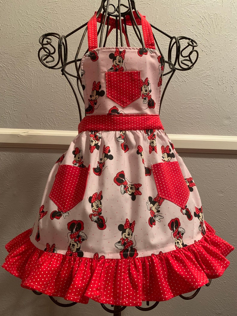 MINNIE MOUSE APRON - Etsy