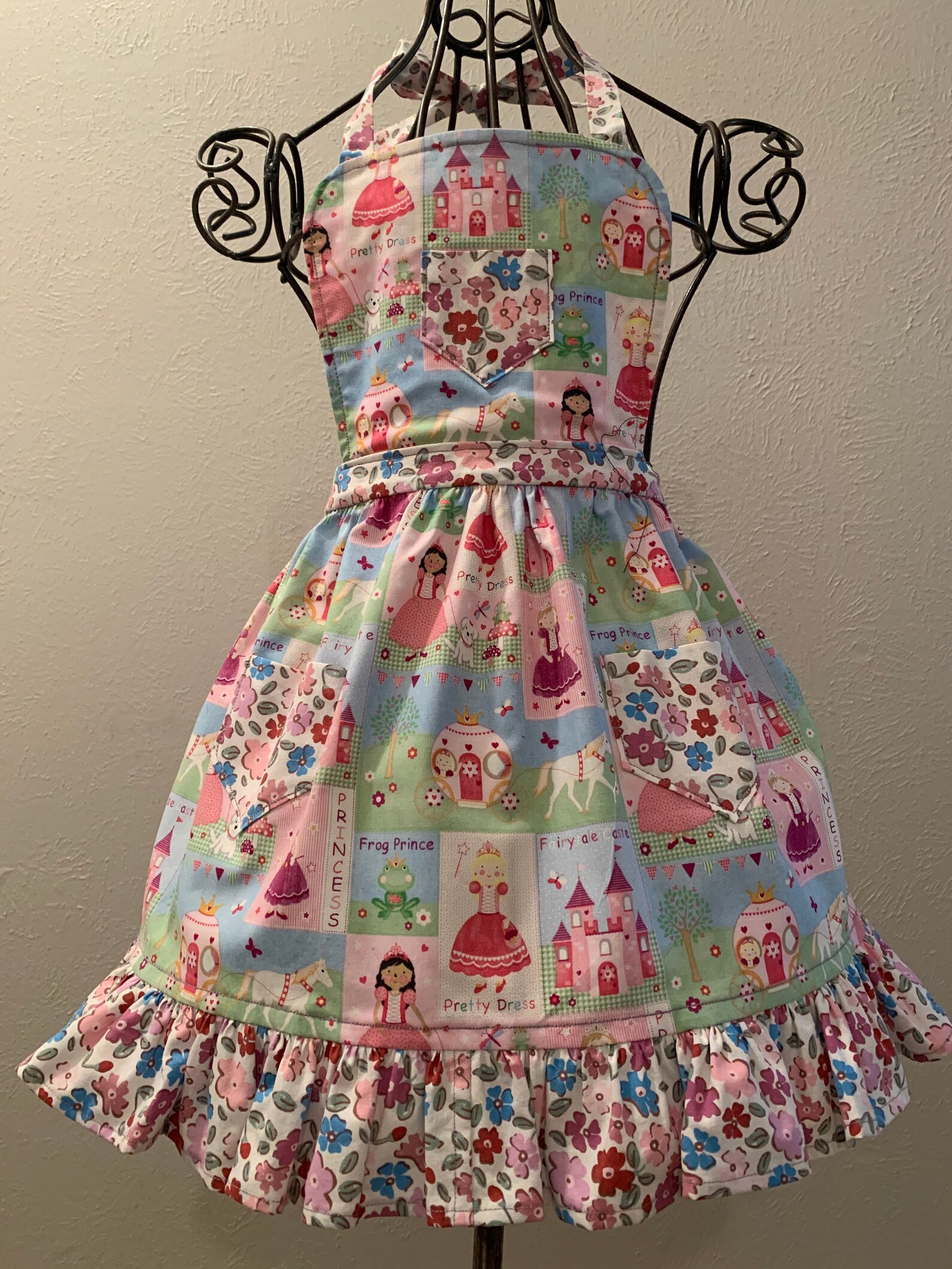 PRINCESS APRON - Etsy