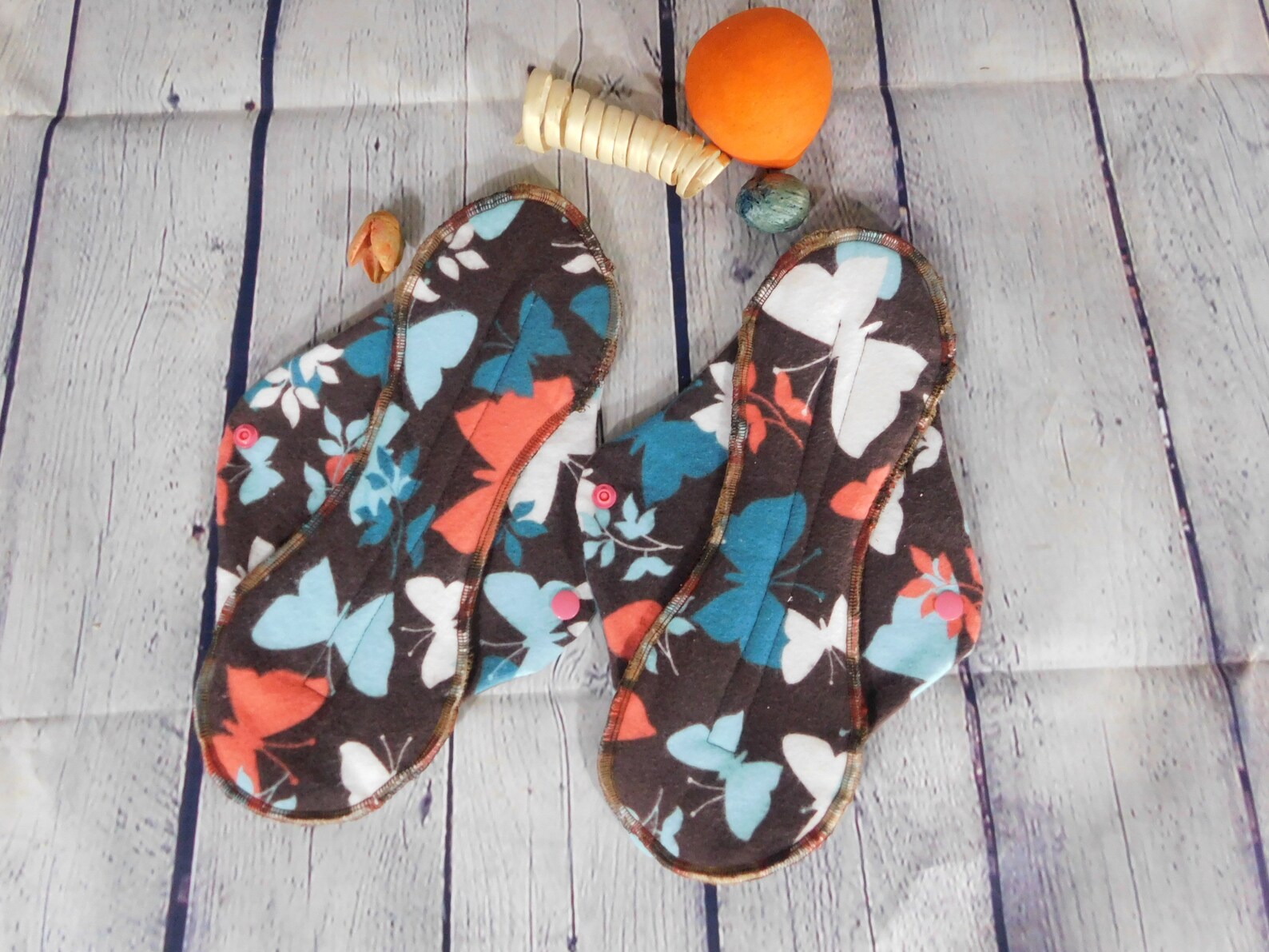 Six Reusable Slightly Imperfect 2 Maxi, 2 Regular and 2 Mini, Lady Pads ...