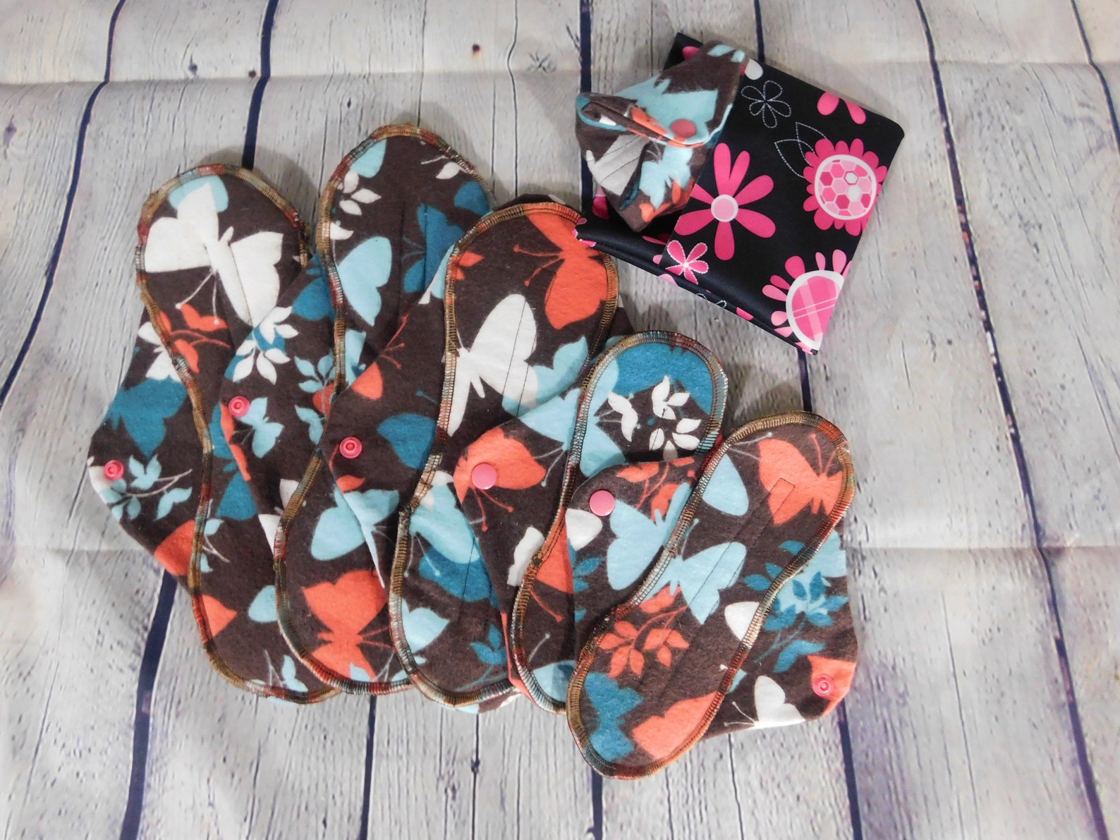 Six Reusable Slightly Imperfect 2 Maxi, 2 Regular and 2 Mini, Lady Pads ...