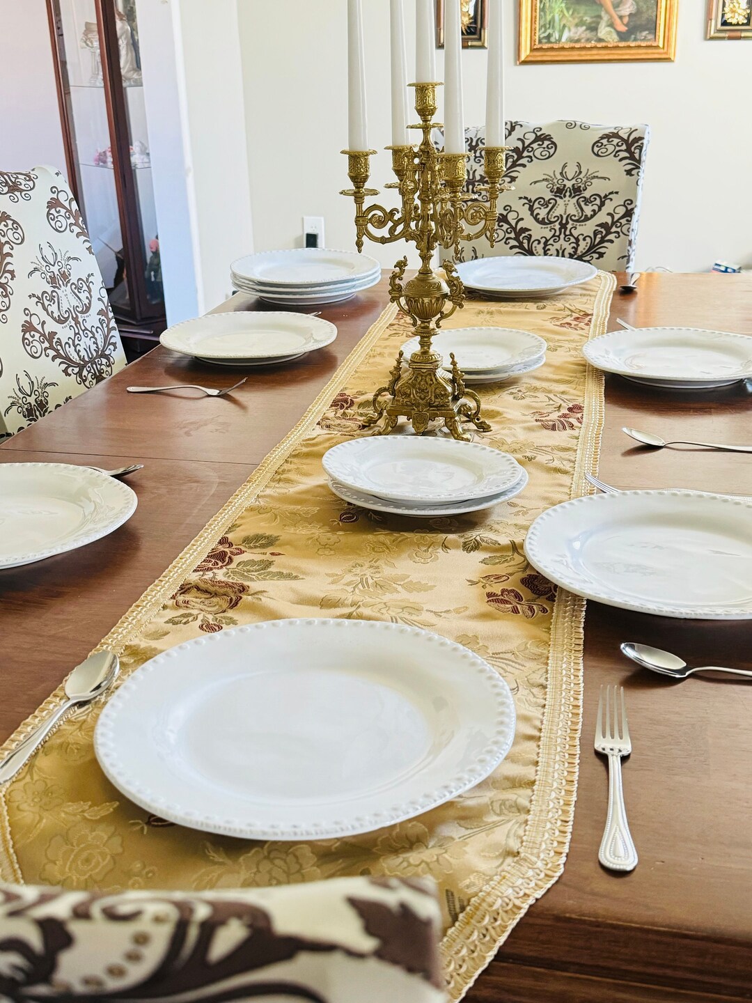 Maison Versailles Blanc Brigette Pattern. Embossed Bead Edge Dinner and ...
