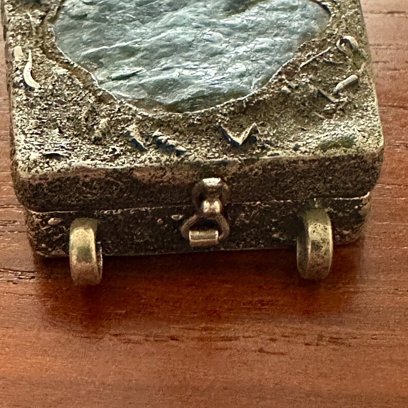 A Lou Zeldis Original Vintage Sterling Silver Locket With a Beautiful ...