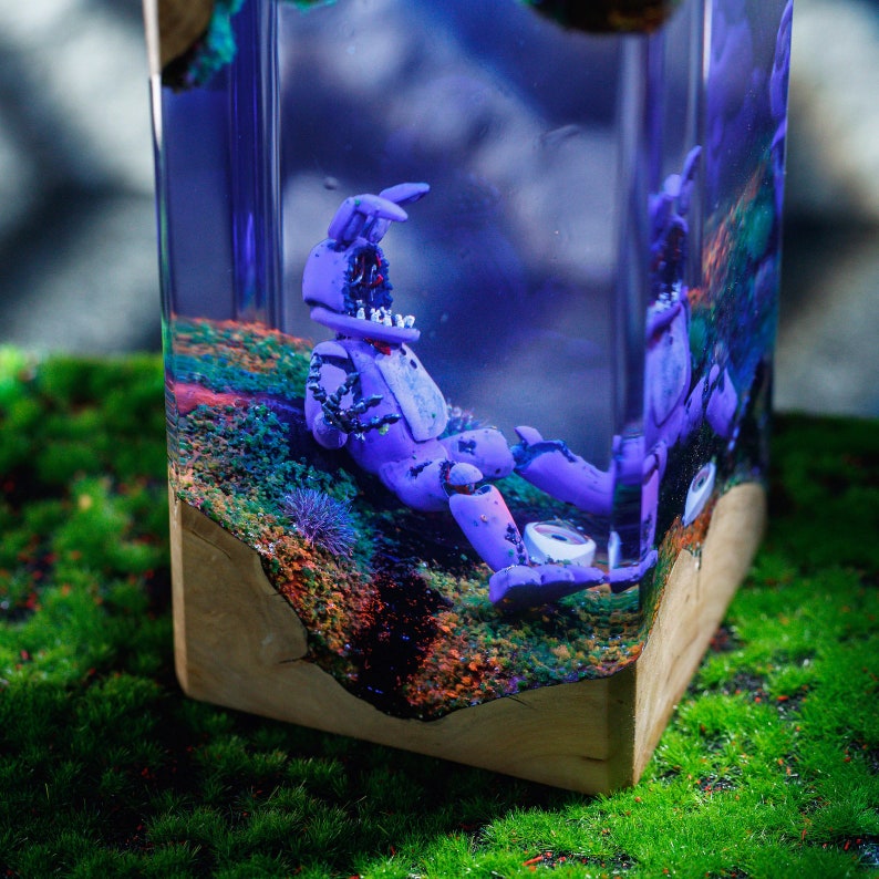 Nightmare Bonnie Five Nights at Freddy's CREEPY BUNNY Resin Lamp ...