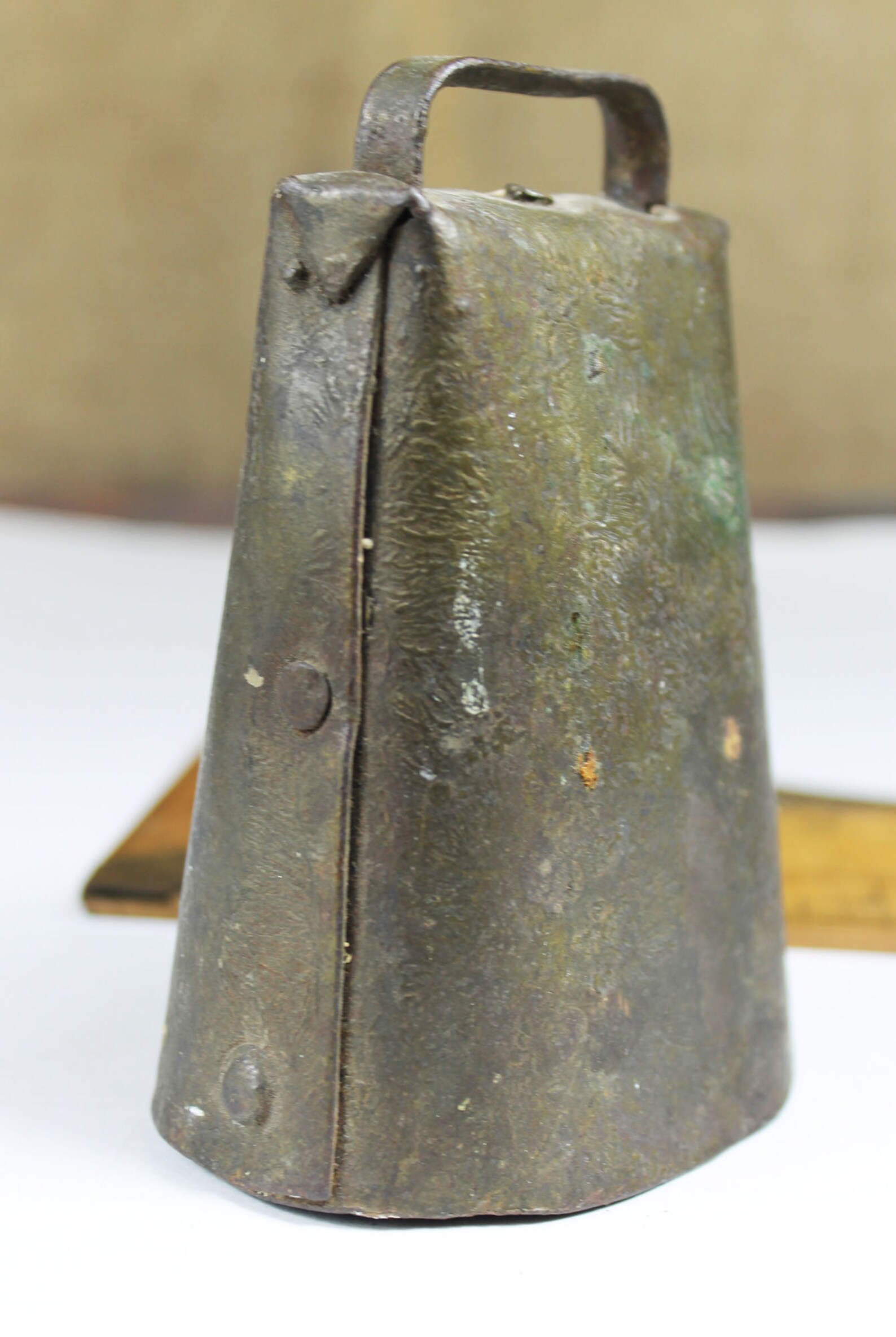 Antique Brass(?) Kentucky Cow Bell - Etsy