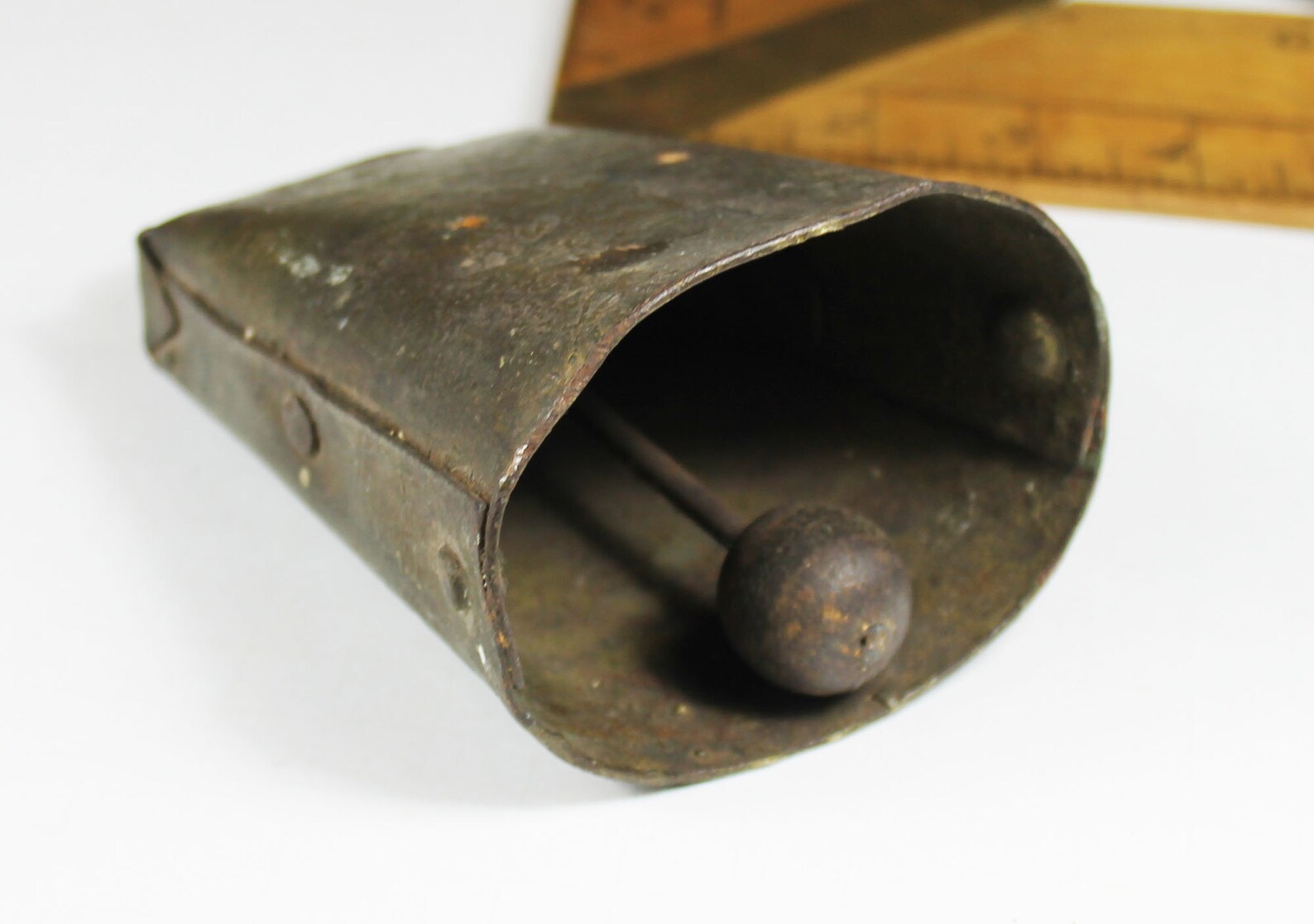 Antique Brass(?) Kentucky Cow Bell - Etsy