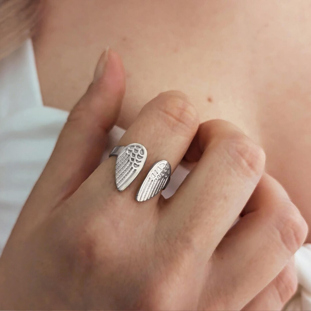Angel Wings Ajustable Ring in Waterproof Stainless Steel . Large Bird ...