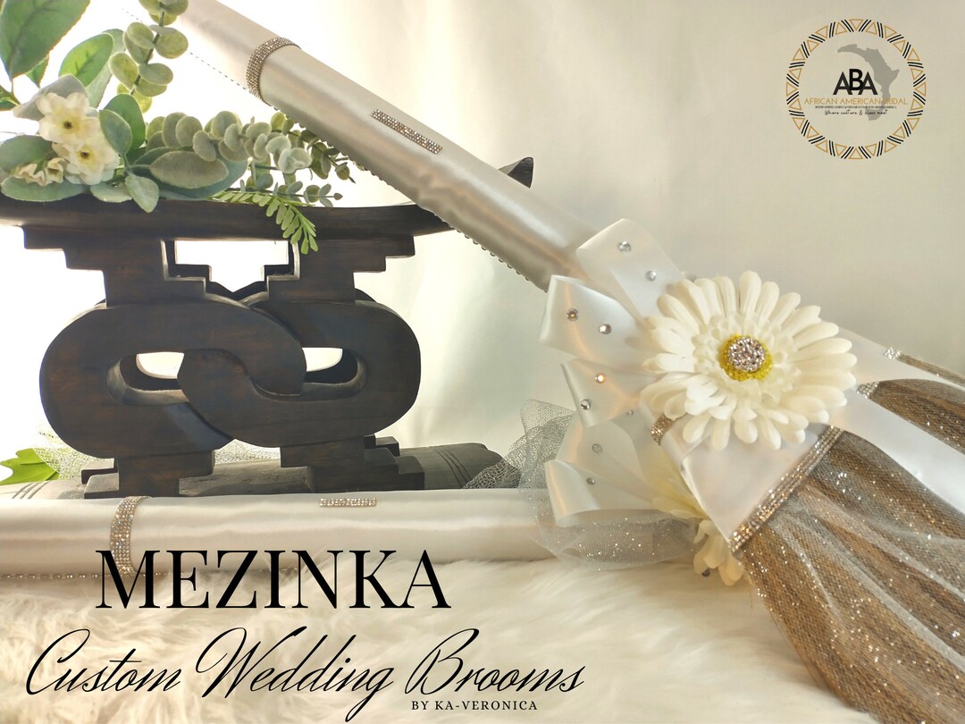 Personalized Wedding Jumping Broom: Rhinestone & Daisy, Customizable - Etsy