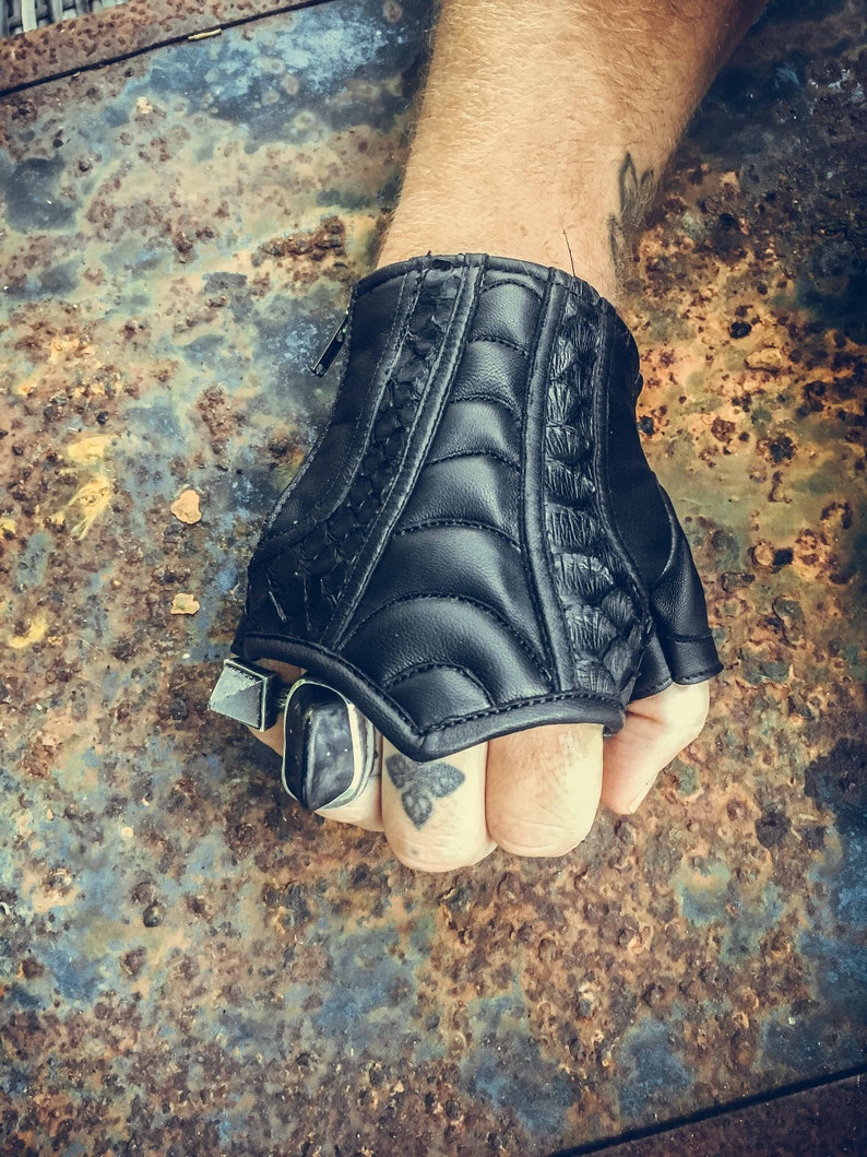 Aiolian Fingerless Leather Gloves Unisex Python cosplay - Etsy UK