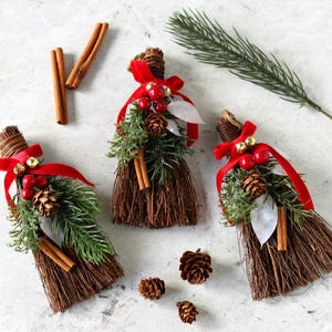Mini Cinnamon Holiday Scented Broom - Yule & Christmas - Winter ...