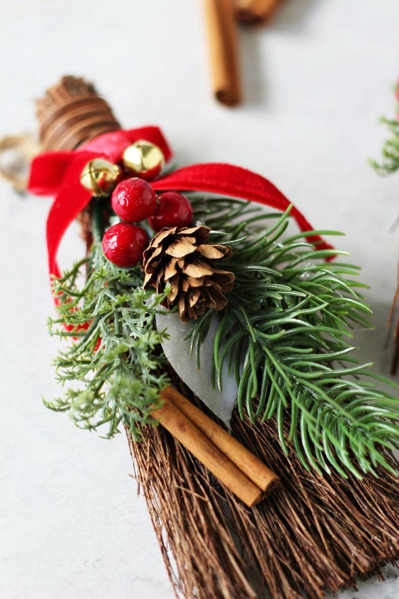 Mini Cinnamon Holiday Scented Broom - Yule & Christmas - Winter ...