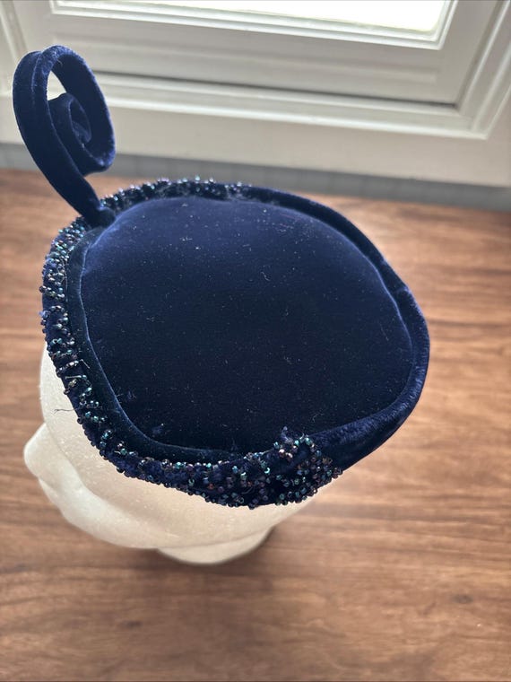 Vintage 1920’s-1940’s Blue Velvet Hat - Gem