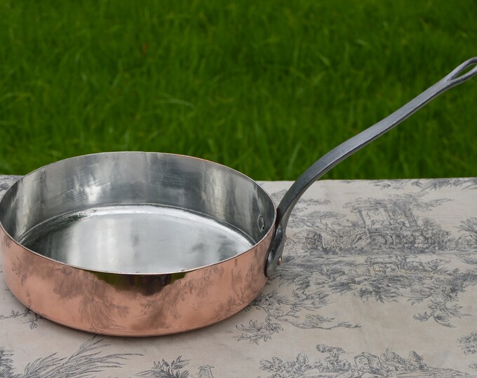 Gorgeous French Copper Saute Pan With Caste Iron Handle, Antique Copper ...