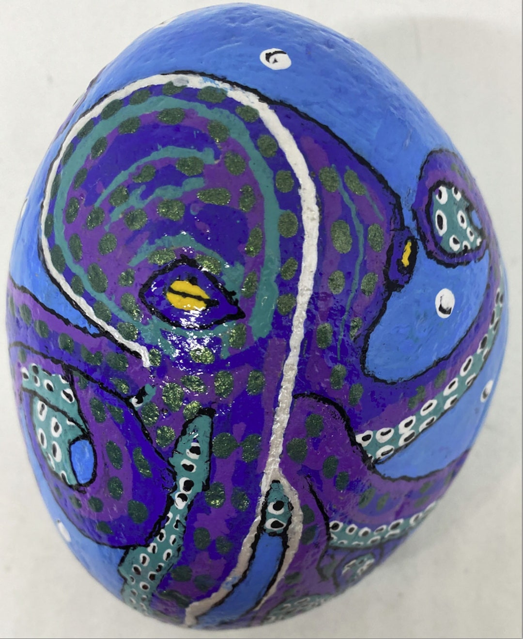 Painted Rocks pebble Pets A Serene Blue Octopus octopi, Octopod ...