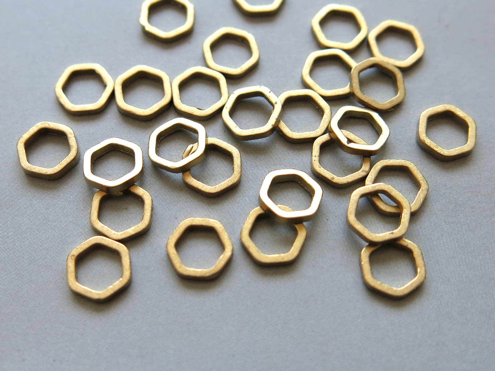 200pcs Raw Brass Hexagon Rings Findings 6mm F1768 | Etsy