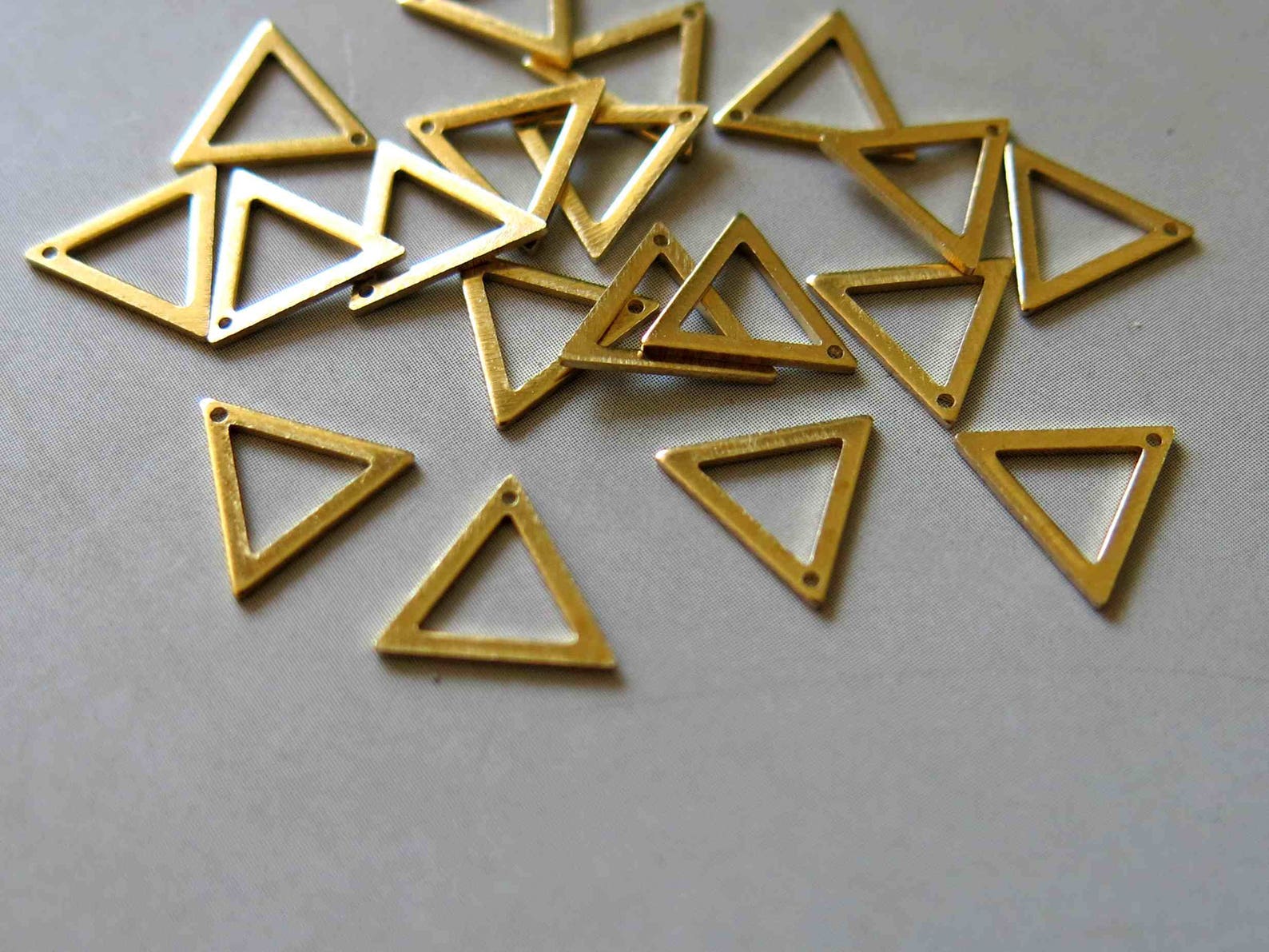 200pcs Raw Brass Triangle Charms Pendants 8mmx9mm F526 | Etsy