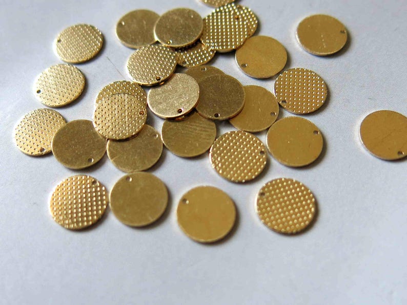 100pcs Raw Brass Round Charms Pendants 7.5mm F527 - Etsy