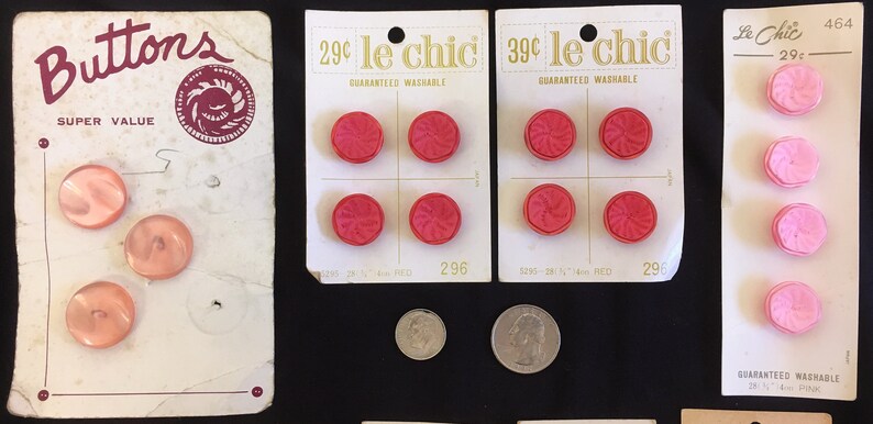 Lot of 40 Mixed Pink Plastic Buttons Vintage Le Chic La Mode Scovill ...