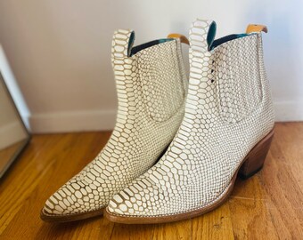 White Snake Skin Boots - Etsy