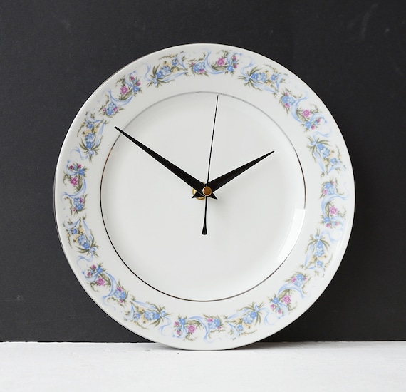 Dinner Plate Clock Blue Flowers Clock Recycled Ceramic - Etsy