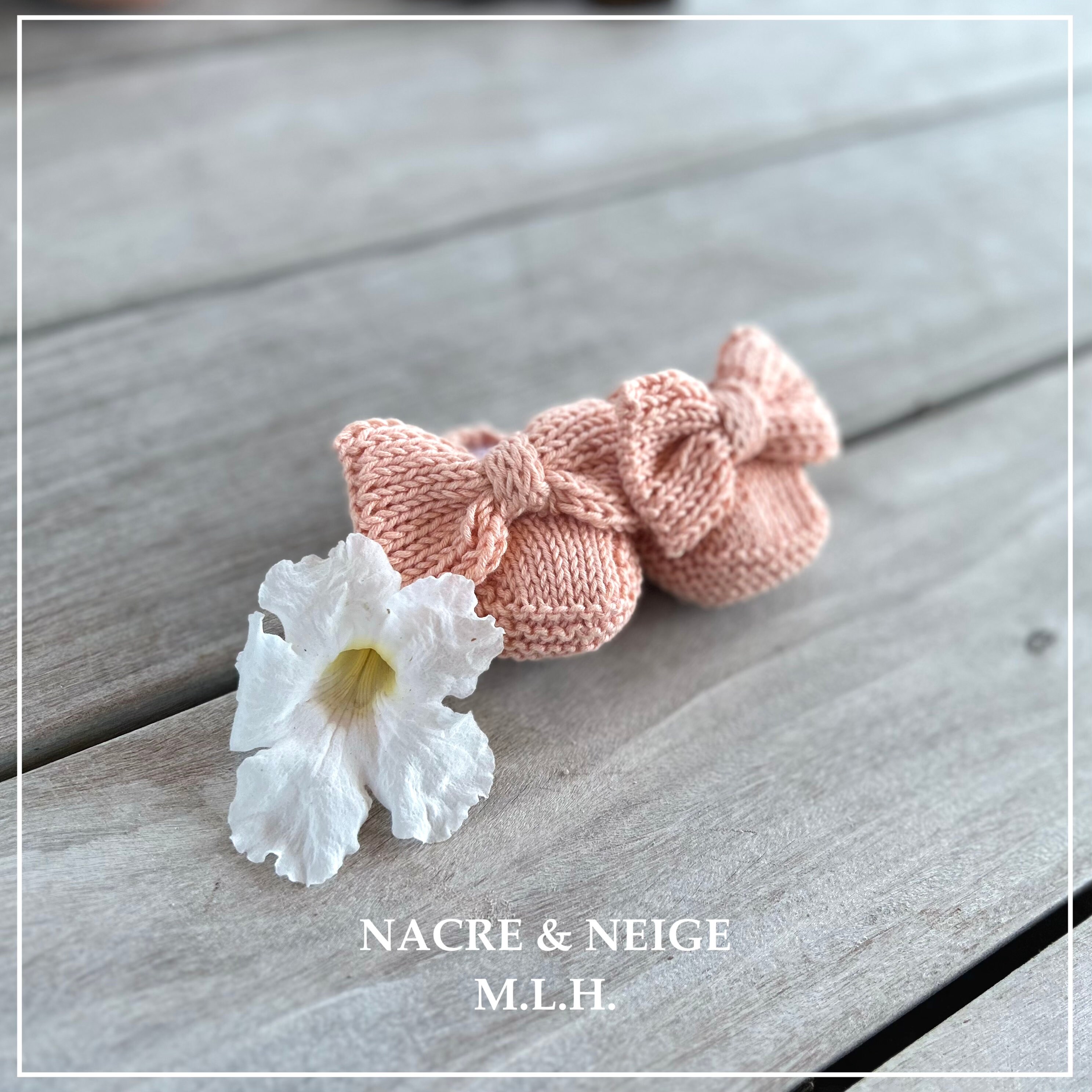 Knitting Pattern Baby Girl Booties Easy Bootie Pattern Girly Bow Shoes ...