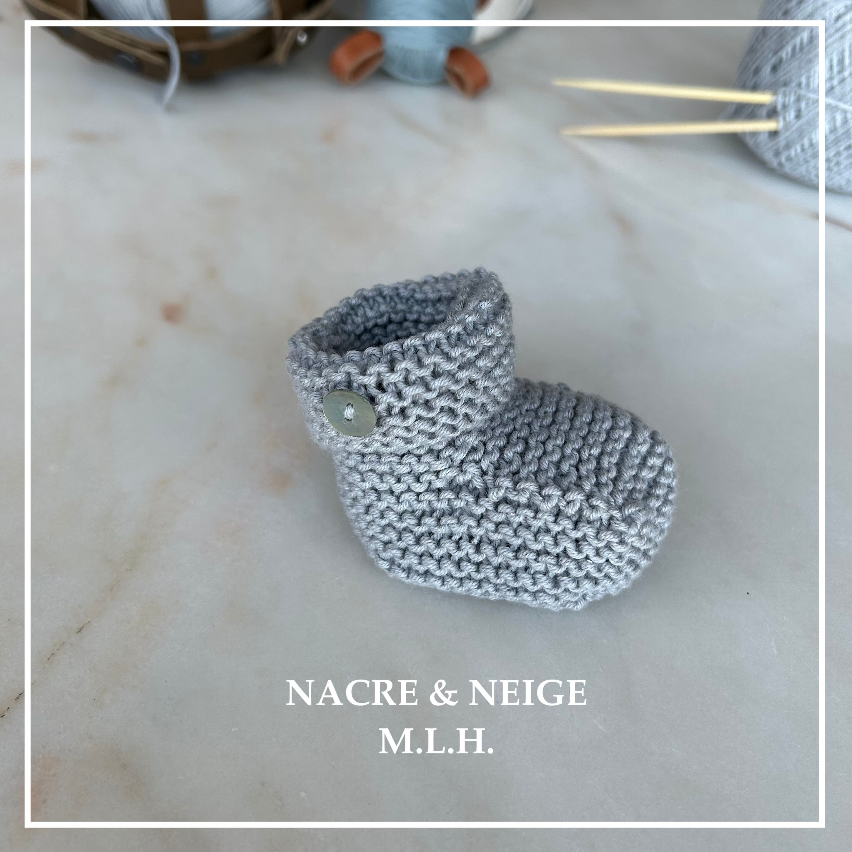 LE CLASSIQUE - Baby Booties Knitting Pattern (patron De Tricot ...