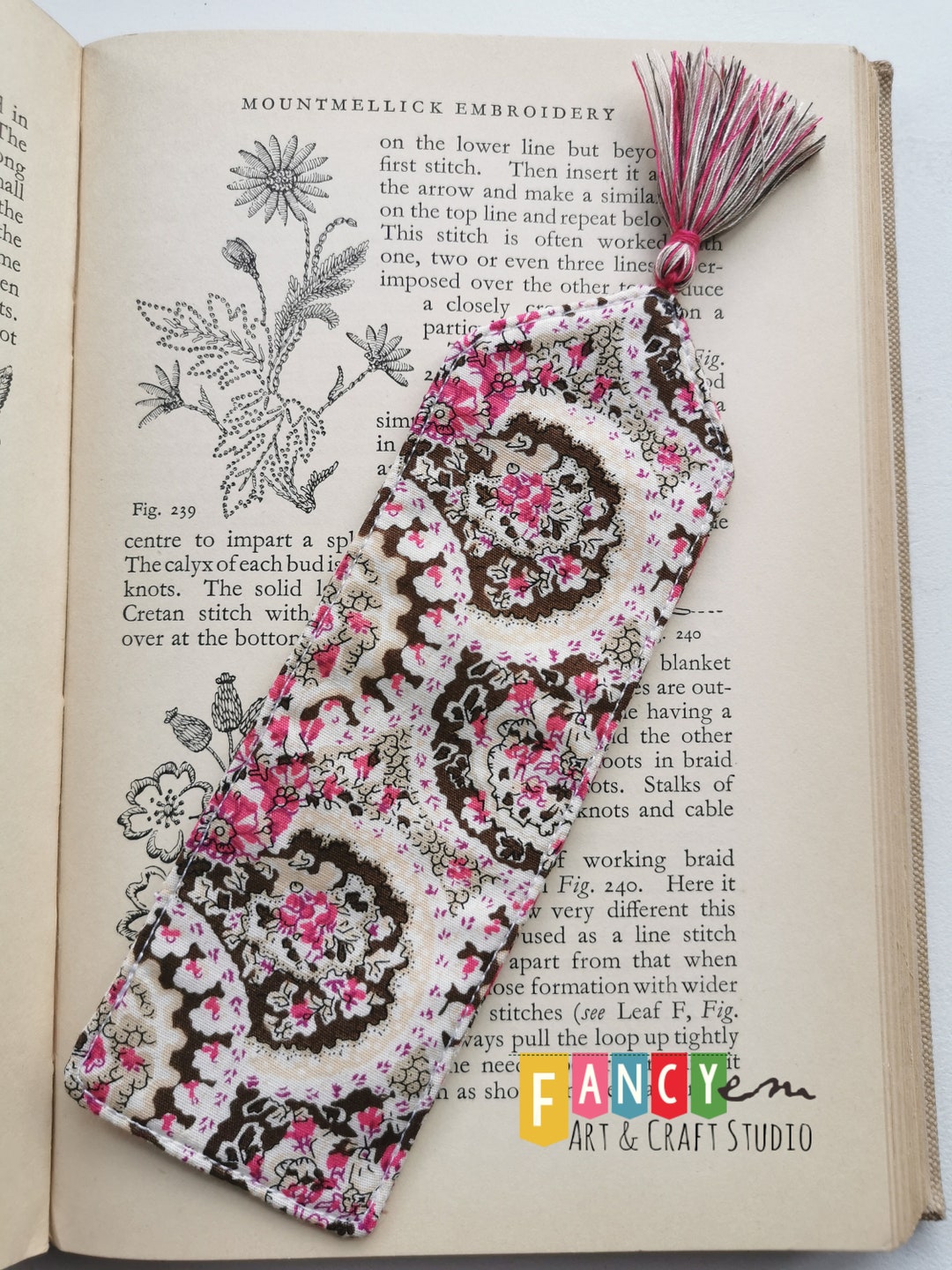 Flowered doilies bookmark, cookbook bookmark, baking book bookmarks ...
