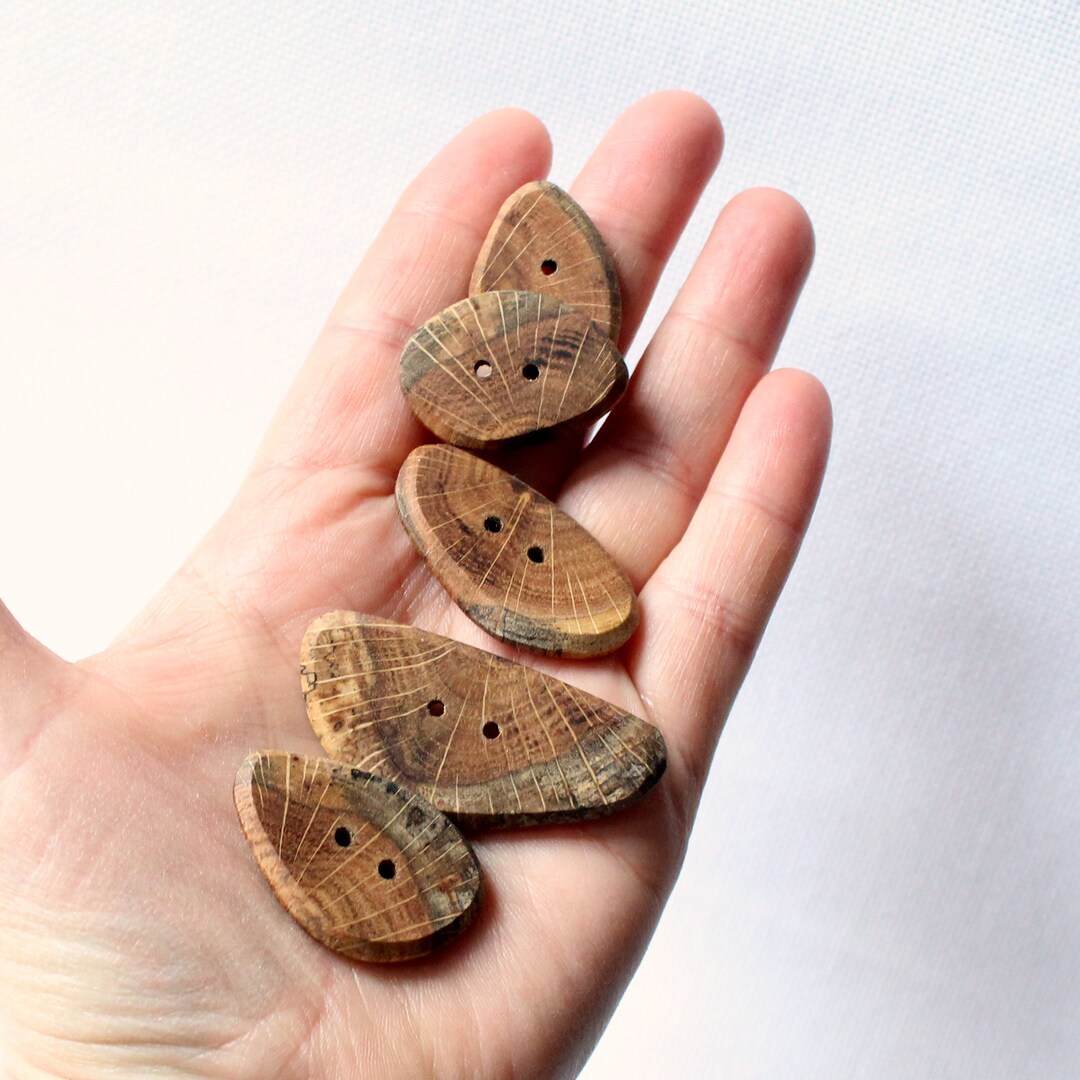 5 Beautiful, Canadian Oak Wood Buttons, Hardwood Buttons, Medium ...