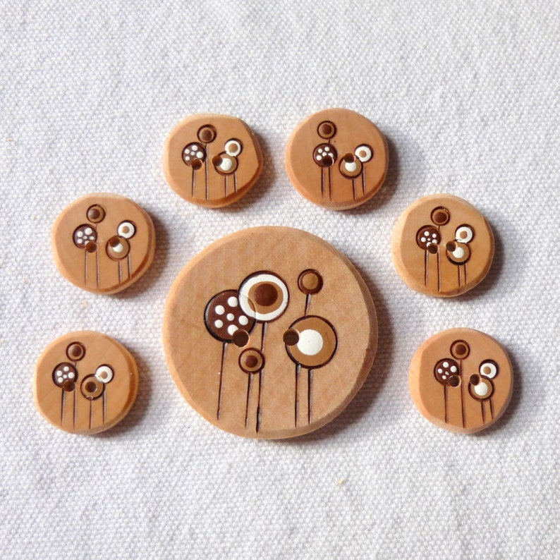 Large Flower Buttons, Handcrafted Wooden Buttons, Wood Flower Button 1. ...